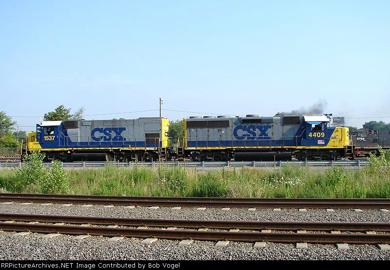 CSX 1537 & 4409